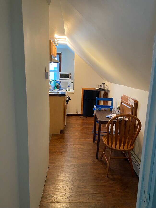 583 Emerson Dr - 583 Emerson Dr Buffalo NY 14226 | Apartment Finder
