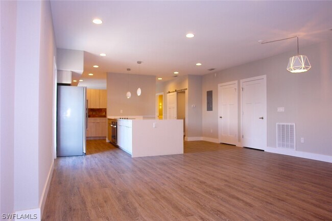 4645 SE 11th Pl - 4645 SE 11th Pl Cape Coral FL 33904 | Apartment Finder