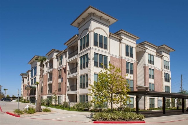 Imperial Lofts - Sugar Land, TX | Apartment Finder