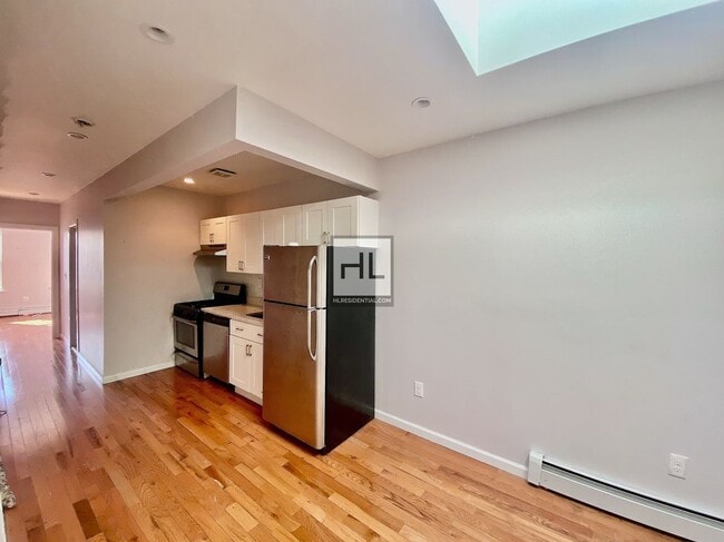 Large and Bright 2 Bedroom | Bushwick - 469 Central Ave Brooklyn NY ...