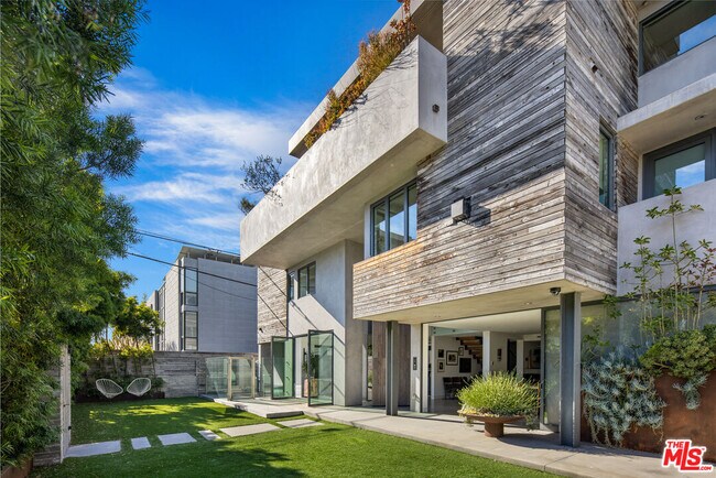 17 23rd Ave - 17 23rd Ave Los Angeles CA 90291 | Apartment Finder
