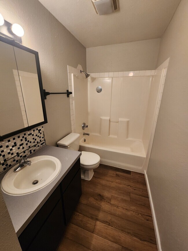 3003 SW Canal Blvd - 3003 SW Canal Blvd Redmond OR 97756 | Apartment Finder