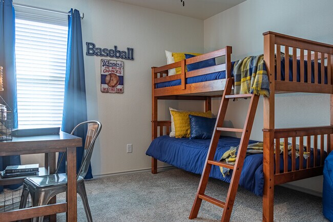 Preston Commons - 1016 Preston Trail Wolfforth TX 79382 | Apartment Finder