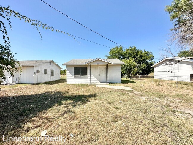 1 br, 1 bath House - 1319 W STAN SCHLUETER LP - 1319 W Stan Schlueter ...