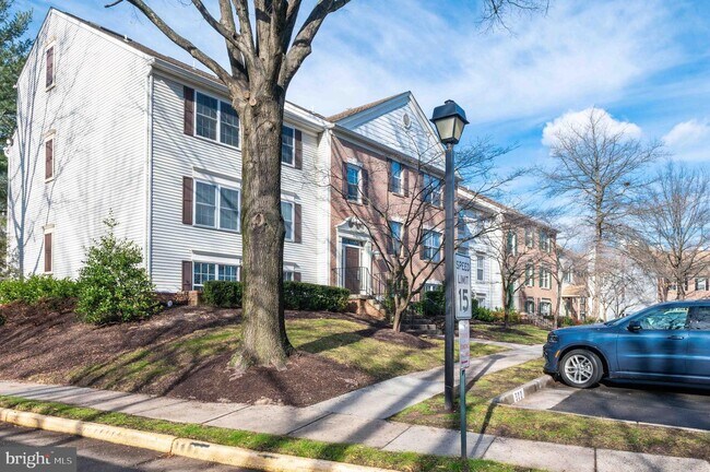 12116 Green Leaf Ct - 12116 Green Leaf Ct Fairfax VA 22033 | Apartment ...