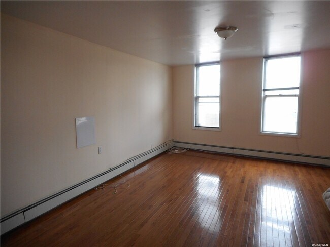 263 W Merrick Rd - 263 W Merrick Rd Valley Stream NY 11580 | Apartment ...