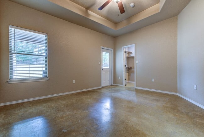 Nice 3 Bedroom Duplex located in New Braunfels! - 1042 Carolyn Cove New ...