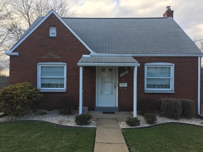 2789 Columbia Ave - 2789 Columbia Ave Pittsburgh PA 15221 | Apartment ...