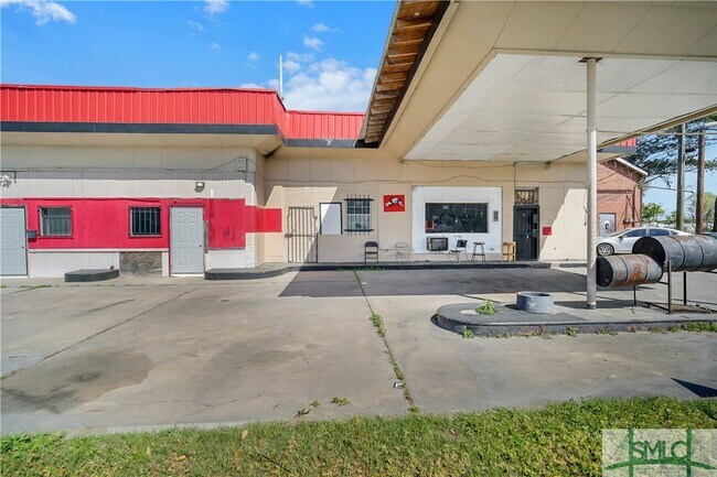 808 Wheaton St - 808 Wheaton St Savannah GA 31401 | Apartment Finder