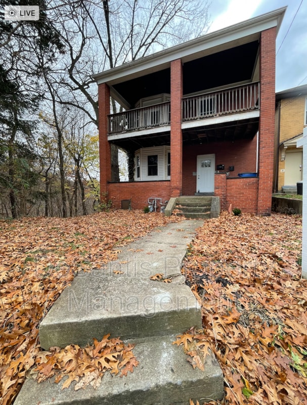 1641 Suburban Ave - 1641 Suburban Ave Pittsburgh PA 15216 | Apartment ...