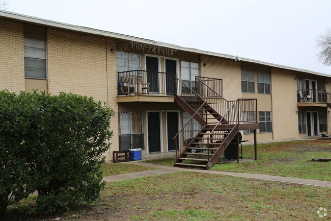 Silver Springs Apartments - 2531 Clara Ln San Antonio TX 78213 ...
