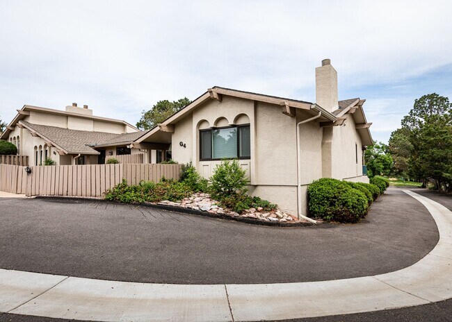 Kissing Camels Charming One Level Condo - 5308 Kissing Camels Dr ...