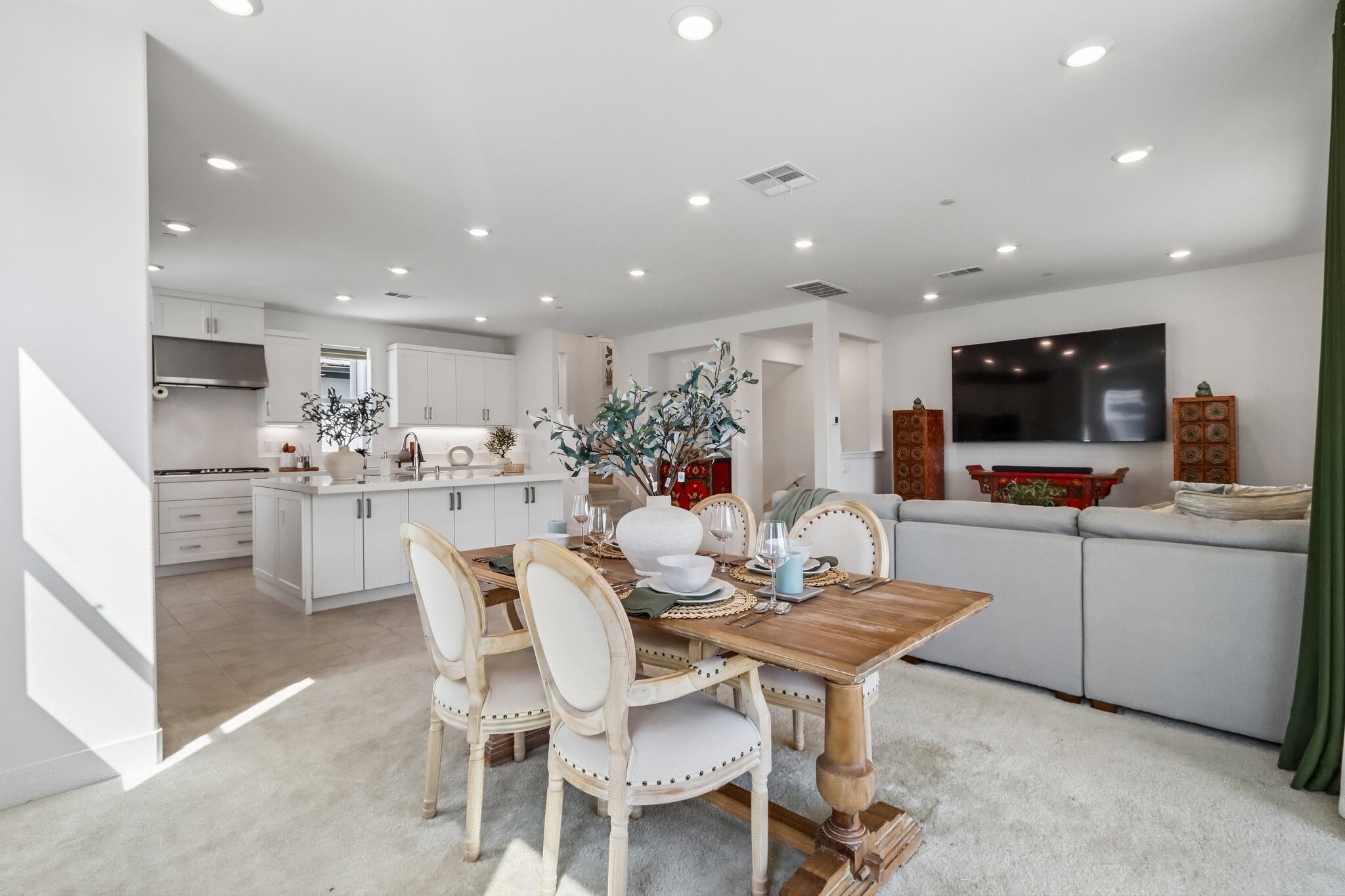 210 Tank - 210 Tank Irvine CA 92618 | Apartment Finder