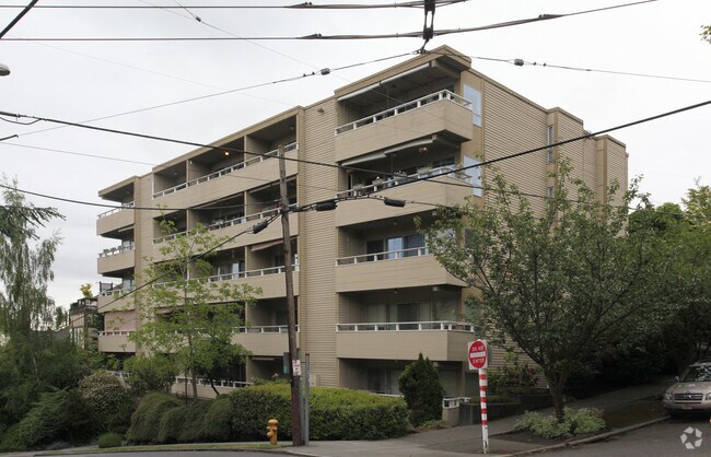 Lakeview Place - 1004 Belmont Ave E Seattle WA 98102 | Apartment Finder