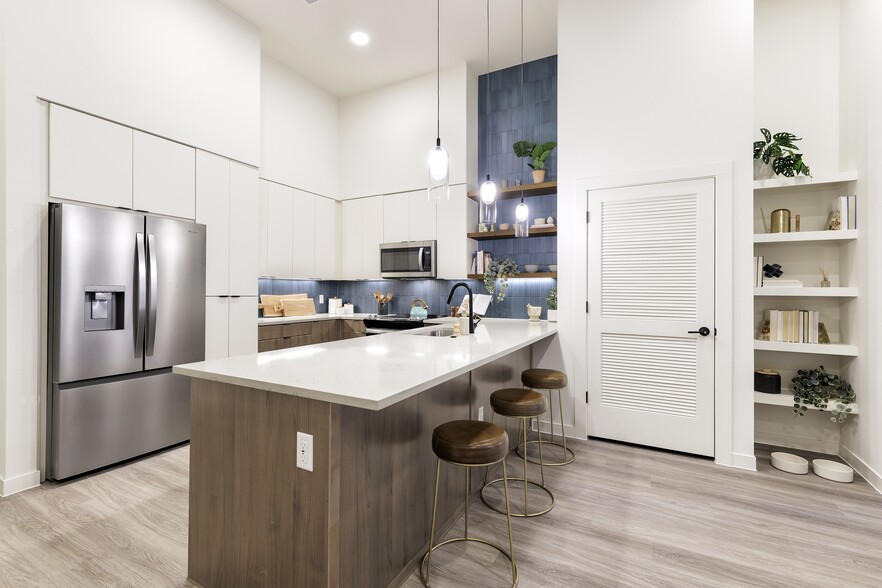The Waylon - 7618 Burnet Rd Austin TX 78757 | Apartment Finder