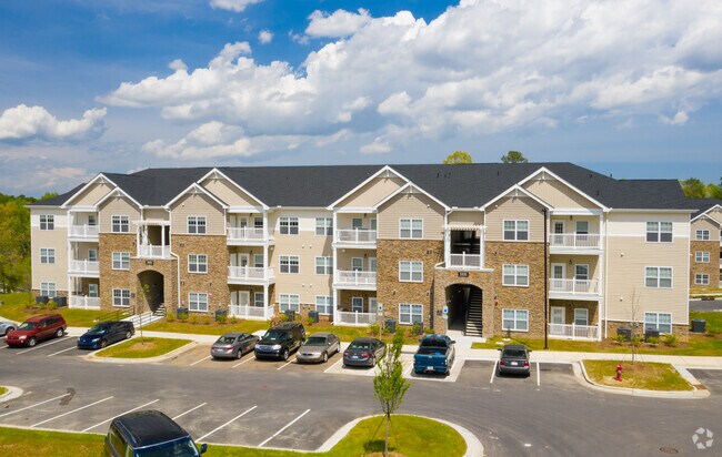 Sunnybrook Pointe - 413 Sunnybrook Rd Raleigh NC 27610 | Apartment Finder