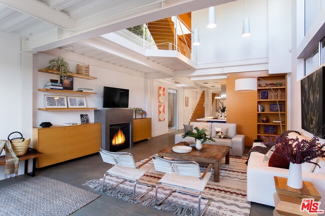 234 Grand Blvd - 234 Grand Blvd Los Angeles CA 90291 | Apartment Finder