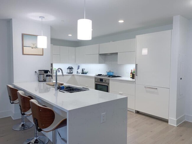 9 Ave at Port Imperial - 9 Ave at Port Imperial West New York NJ 07093 ...