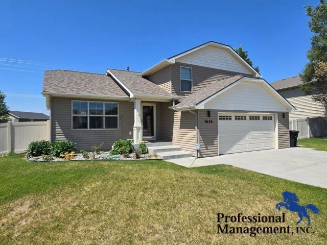 3 bedroom in Billings MT 59106 - 1636 S Castle Stone Square Billings MT ...