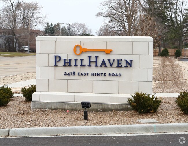 Philhaven - 2418 E Hintz Rd Arlington Heights IL 60004 | Apartment Finder