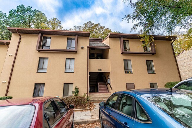 Renovated 3 Bedroom Condo in Reston! - 2238 Castle Rock Square Reston ...