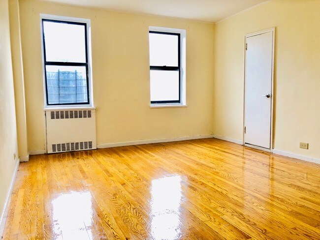 181 E 161 St - 181 E 161 St The Bronx NY 10451 | Apartment Finder