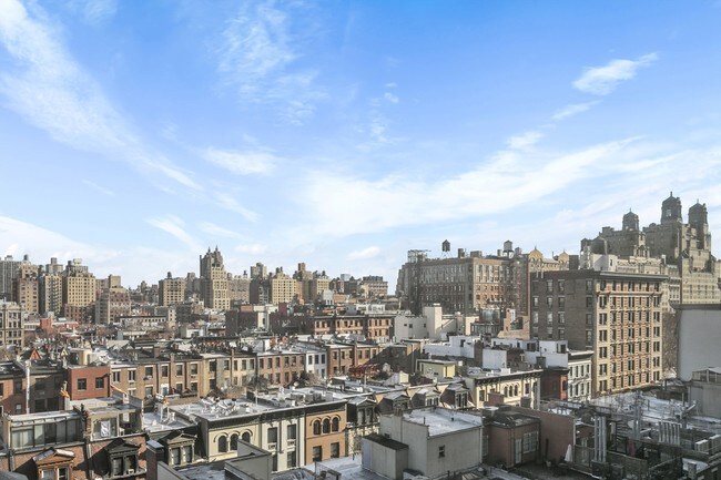 MANCHESTER HOUSE - 145 W 79th St New York NY 10024 | Apartment Finder