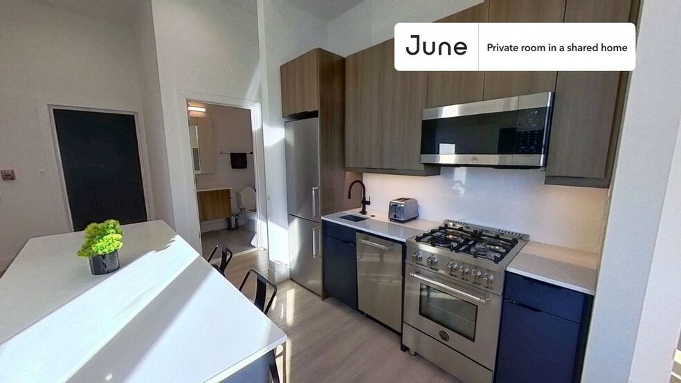 Room in Shared 4 bed/2 bath home - 2147 P St NW Washington DC 20037 ...