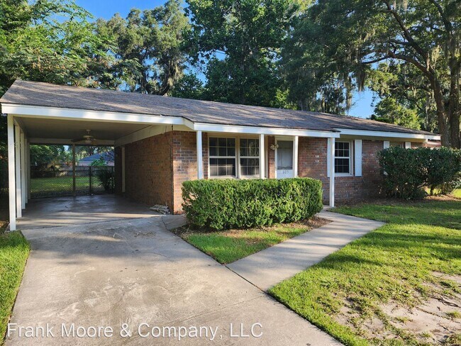 3 br, 2 bath House - 805 Walthour Rd - 805 Walthour Rd Savannah GA ...