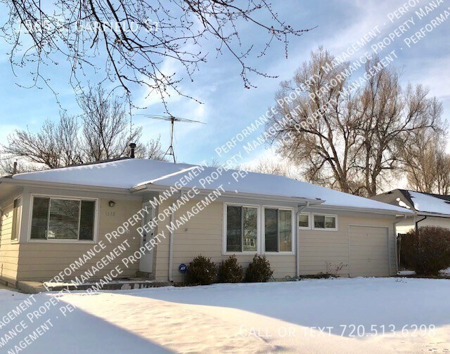 Lovely Ranch Style Home in Cory-Merrill Ne... - 1565 S Garfield St ...