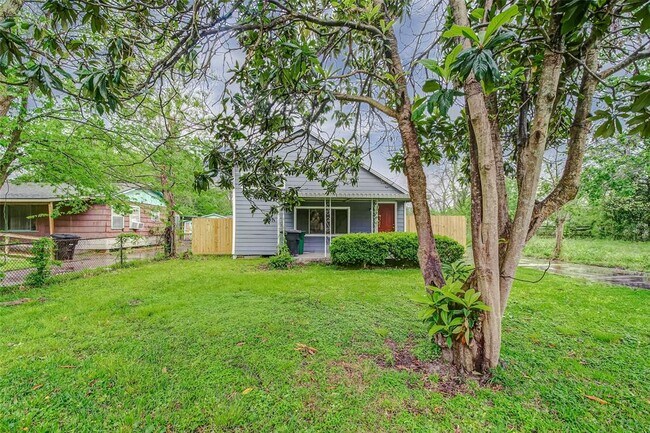 5522 Bunte St - 5522 Bunte St Houston TX 77026 | Apartment Finder