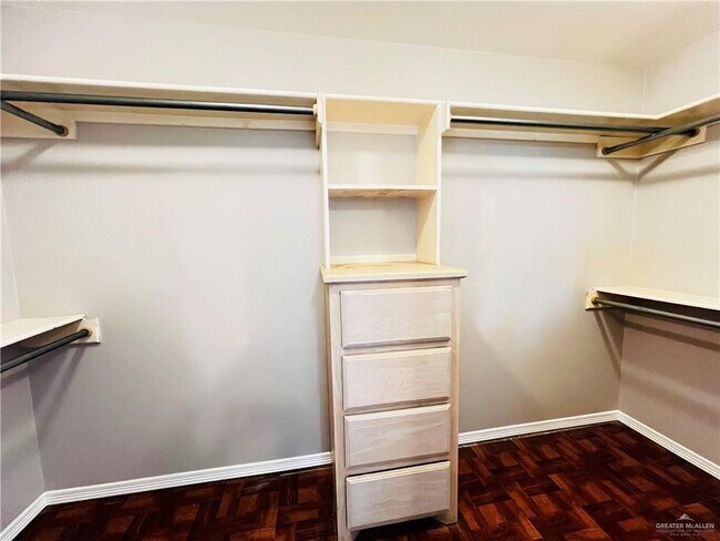 18 La Vista St - 18 La Vista St McAllen TX 78501 | Apartment Finder