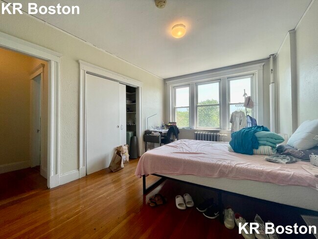 5 Lansdowne St - 5 Lansdowne St Boston MA 02215 | Apartment Finder