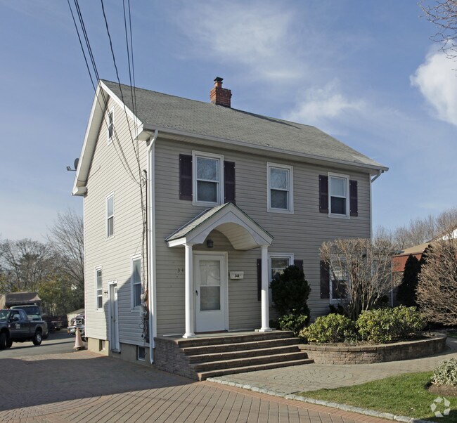 348 Larkfield Rd - 348 Larkfield Rd East Northport NY 11731 | Apartment ...