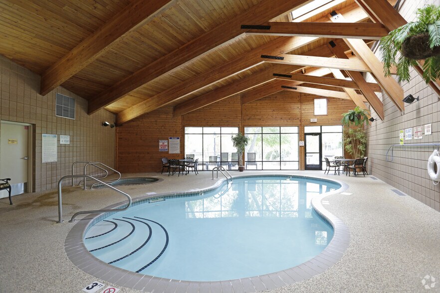 The Oaks on Pleasant - 6600 Pleasant Ave Richfield MN 55423 | Apartment ...