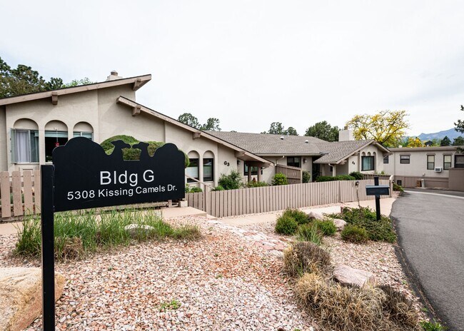 Kissing Camels Charming One Level Condo - 5308 Kissing Camels Dr ...