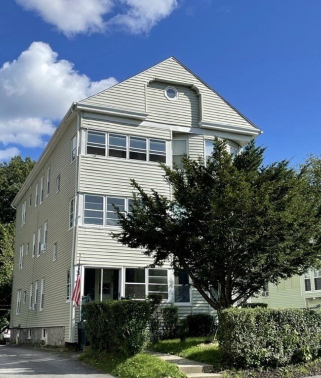 90 Stanton St - 90 Stanton St Worcester MA 01605 | Apartment Finder