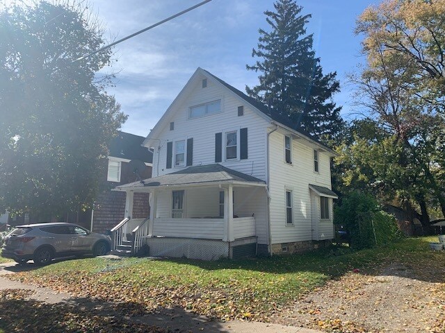 2342 12th St SW - 2342 12th St SW Akron OH 44314 | Apartment Finder