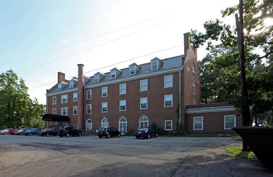 Austin Manor - 95 Elizabeth St Delaware OH 43015 | Apartment Finder