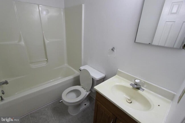 160 Stadium Cir - 160 Stadium Cir Inwood WV 25428 | Apartment Finder