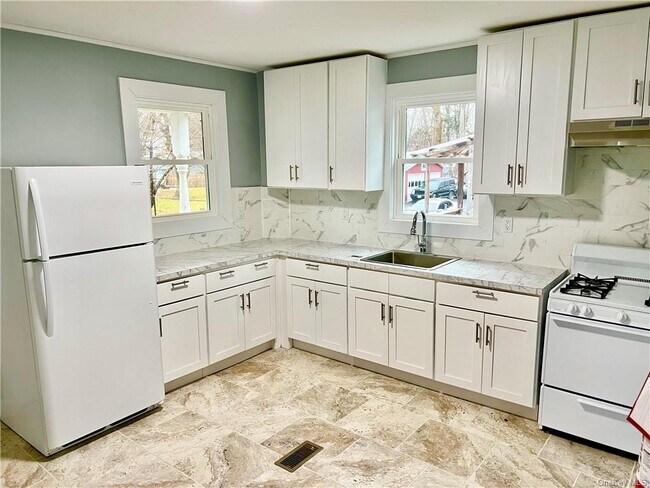 26 Spring St - 26 Spring St Middletown NY 10940 | Apartment Finder