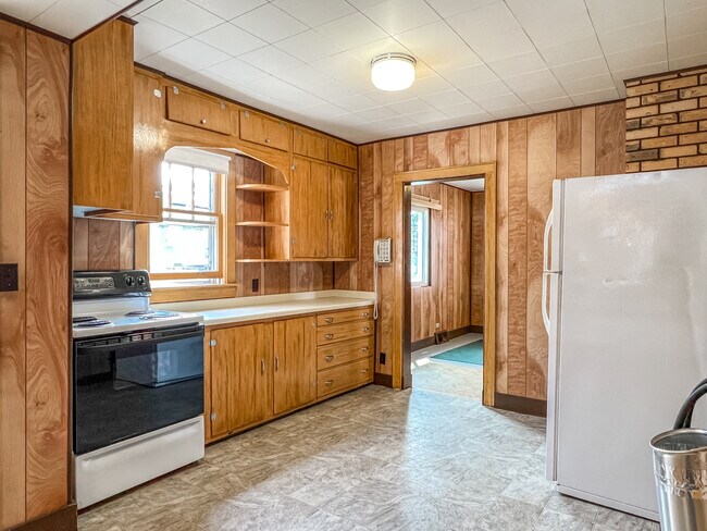 1820 Fitch Ave - 1820 Fitch Ave Marquette MI 49855 | Apartment Finder