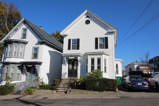 90 Mt Vernon St - 90 Mt Vernon St Lowell MA 01854 | Apartment Finder