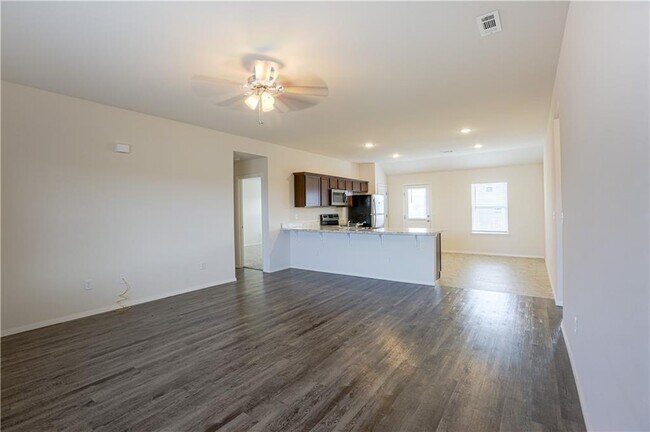 2323 Pinewood Ave - 2323 Pinewood Ave Lowell AR 72745 | Apartment Finder