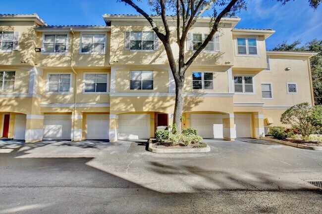 Beautiful 2/2 Three Story Condo with a Bon... - 2626 Legacy Villas Dr ...