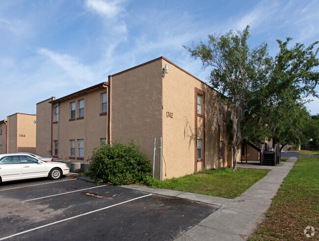 Bordeaux Apartments - 1742 Mercy Dr Orlando FL 32808 | Apartment Finder