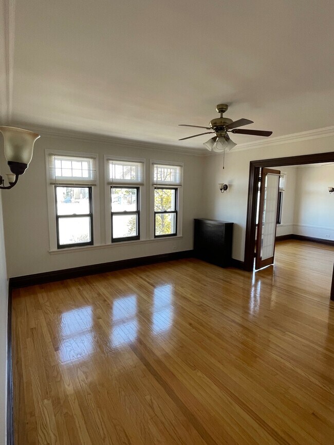 2352 N Spaulding Ave - 2352 N Spaulding Ave Chicago IL 60647 ...