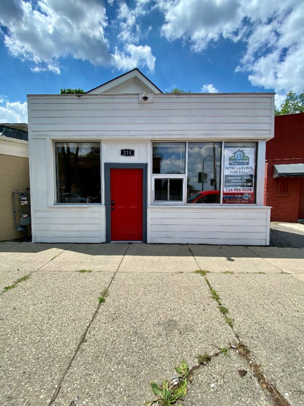 235 N Summit St - 235 N Summit St Ypsilanti MI 48197 | Apartment Finder