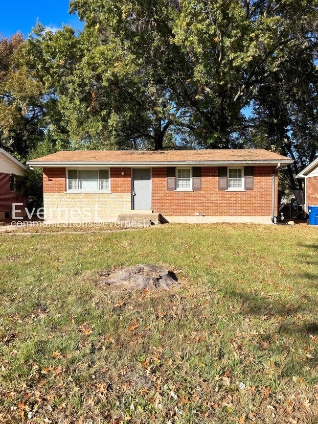 3 Bed/1 Bath Home with Fenced Yard / Pet-Friendly / Vouchers Accepted ...