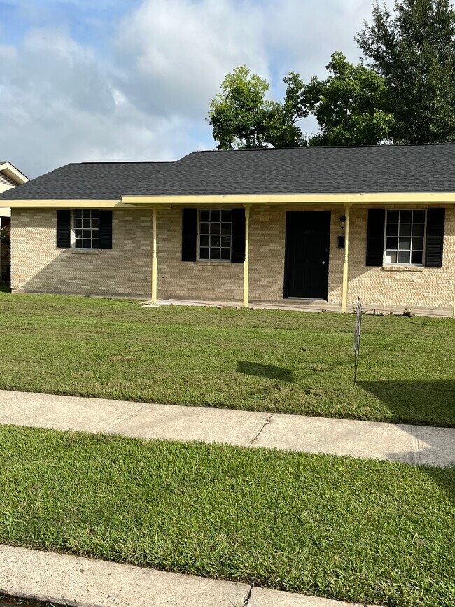 219 Ziegler Ave - 219 Ziegler Ave Houma LA 70360 | Apartment Finder